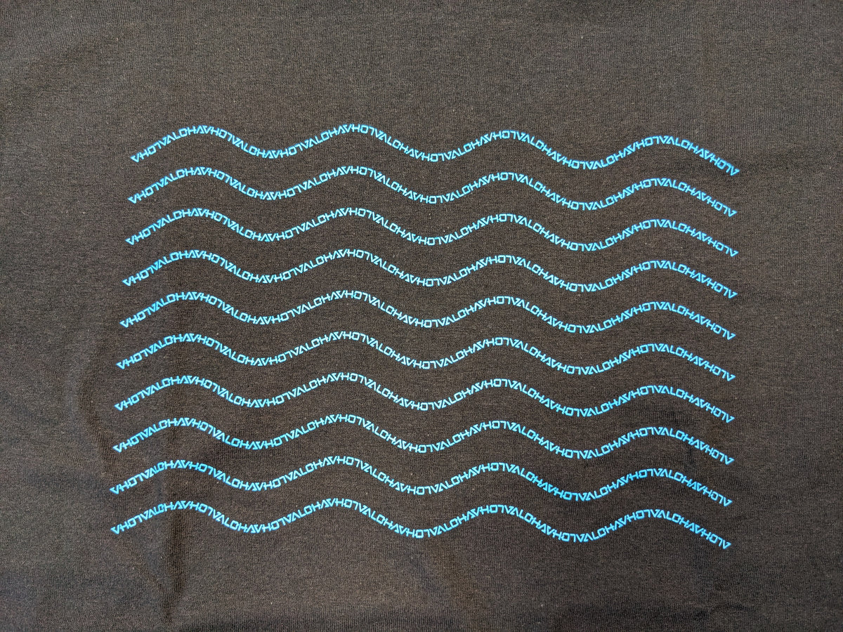 Adult "Aloha Waves" Tee (Black) – VH07V